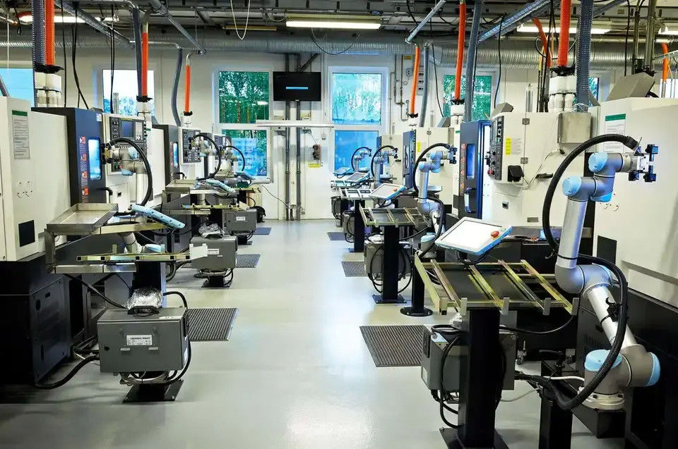 UR UR10 Cobot Robot with SMC Electric Gripper 3-Finger Type LEHS ...