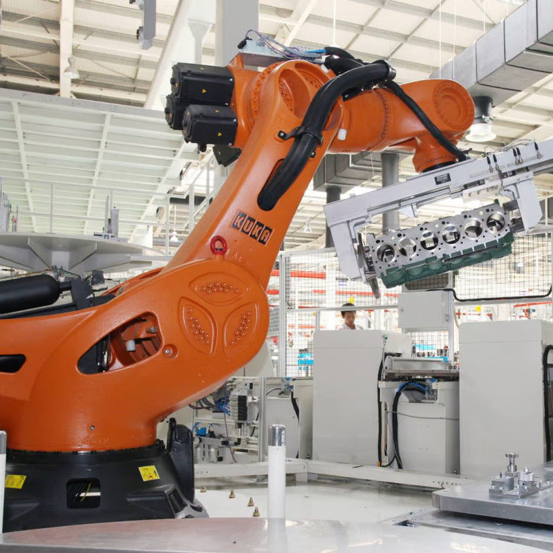 KUKA KR 1000 Titan Palletizer Robot With CNGBS Gripper For Auto ...