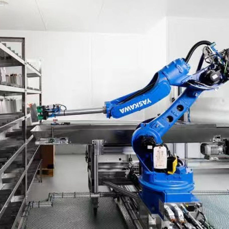 Yaskawa 6 Axis Welding Robot Arm MOTOMAN GP25 With CNGBS Positioner For ...