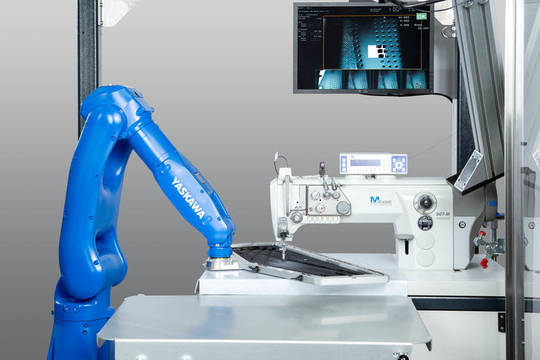 Yaskawa GP7 1.0KVA 7kg Payload 927mm 6 Axis Robot Arm