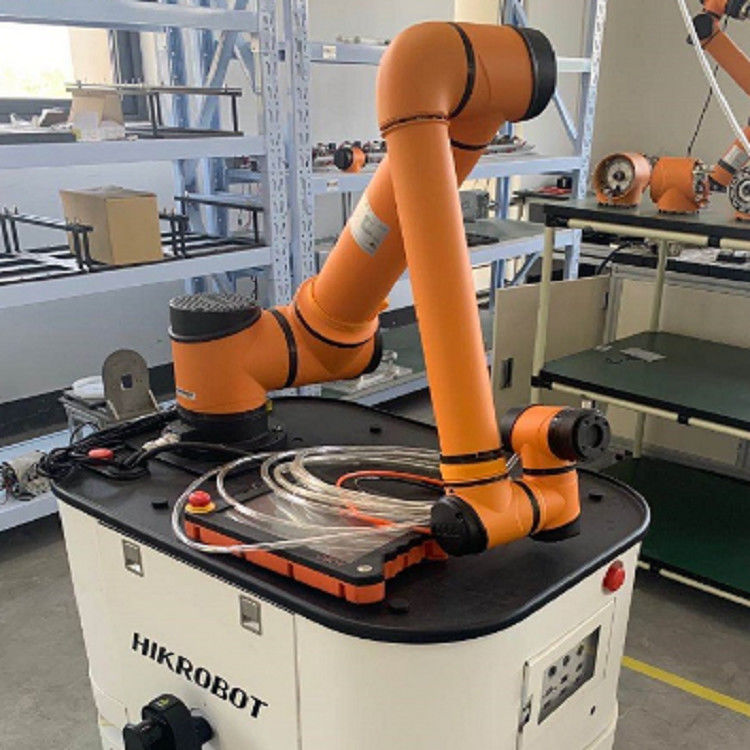 cobot of Aubo E3 collaborative robot arm 6 axis with low cost and flexible for mag welding robot