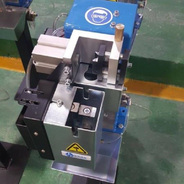 Golden Rain Welding Torches Clean Device For Welding Robot Arm Mig Mag ...