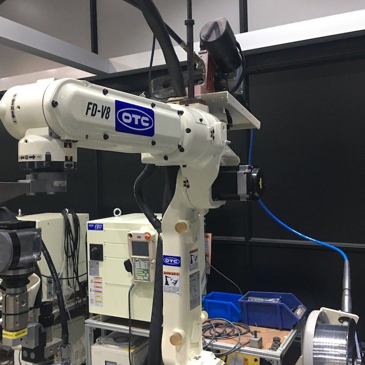 Welding Torches Automatic Welding Robot OTC FD-V8 8kg Payload For Mig ...