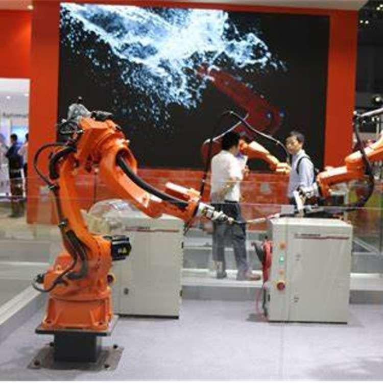 6 Axis Industrial Robotic Arm QJR20-1600 Robotics China As Spraying Robot