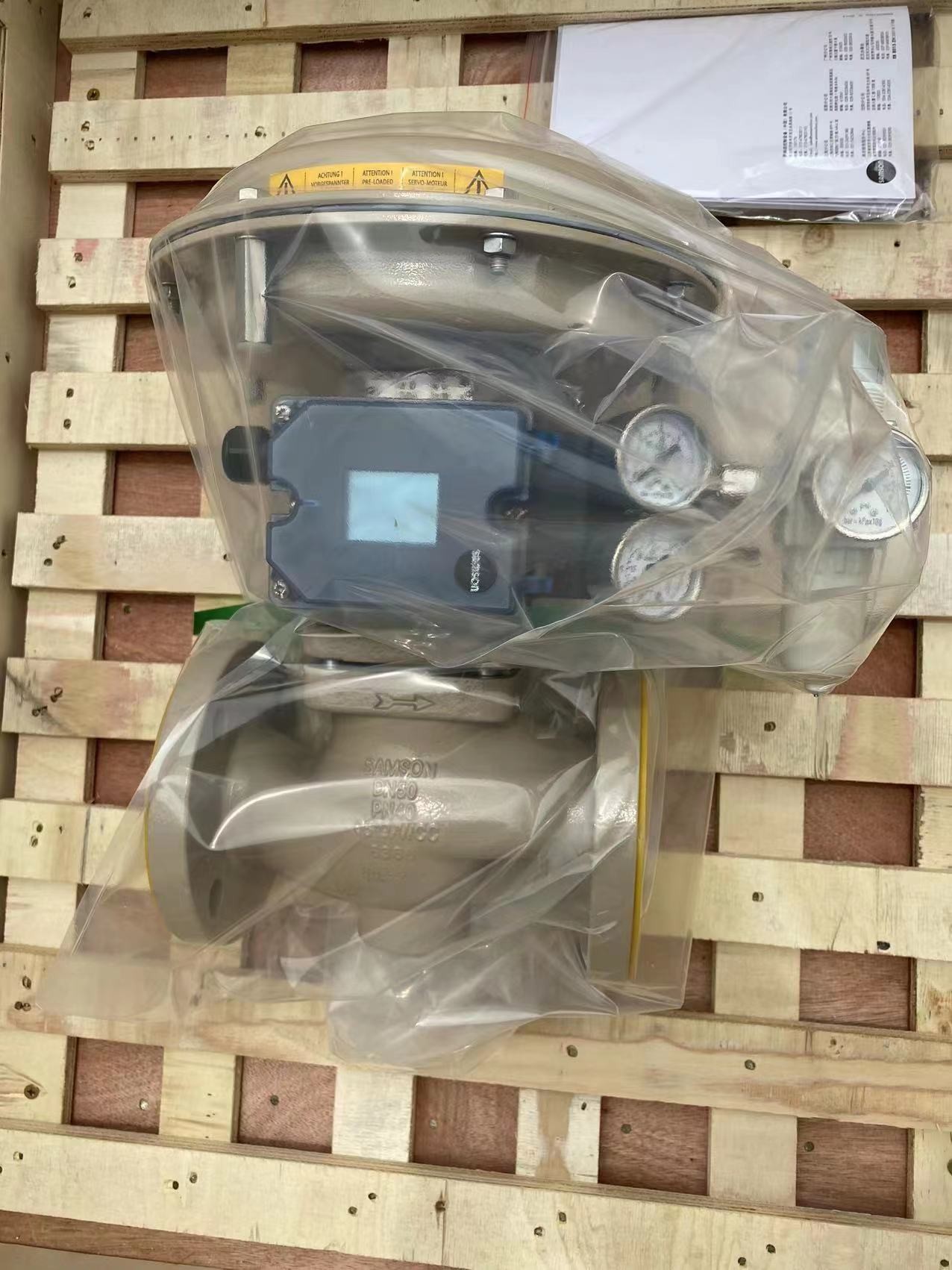 Samson Control Valves 3241 Globe Valve With 3277 Pneumatic Actuator And ...