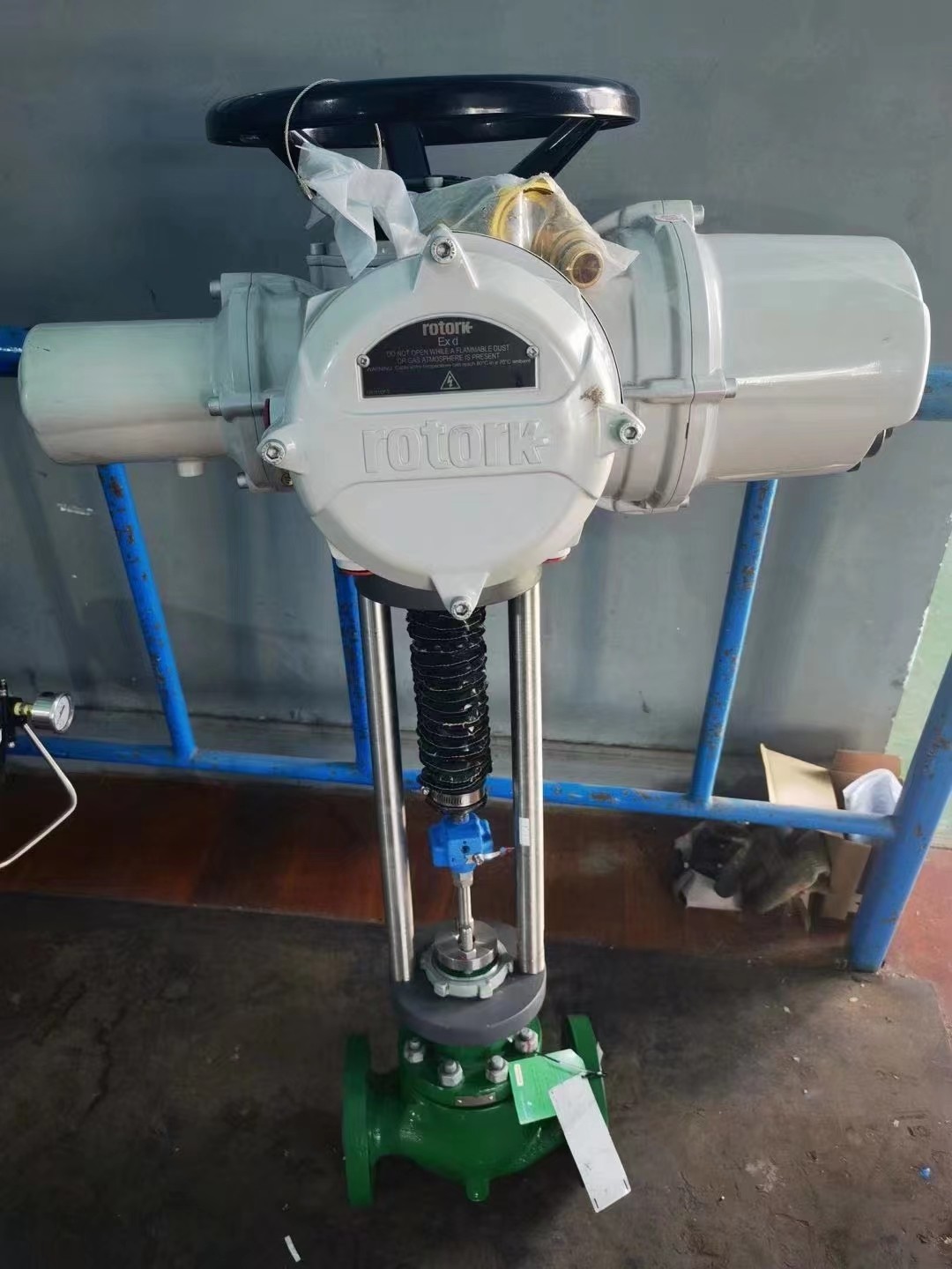 ROTORK Electric Actuator IQ With IW IB IS Gearbox For Fisher Electric ...