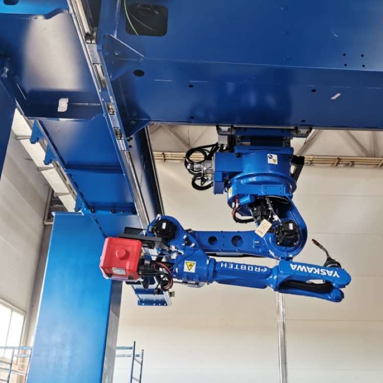 6 Axis Robotic Arm Yaskawa GP25-12 With CNGBS Robot Guide Rail For ...