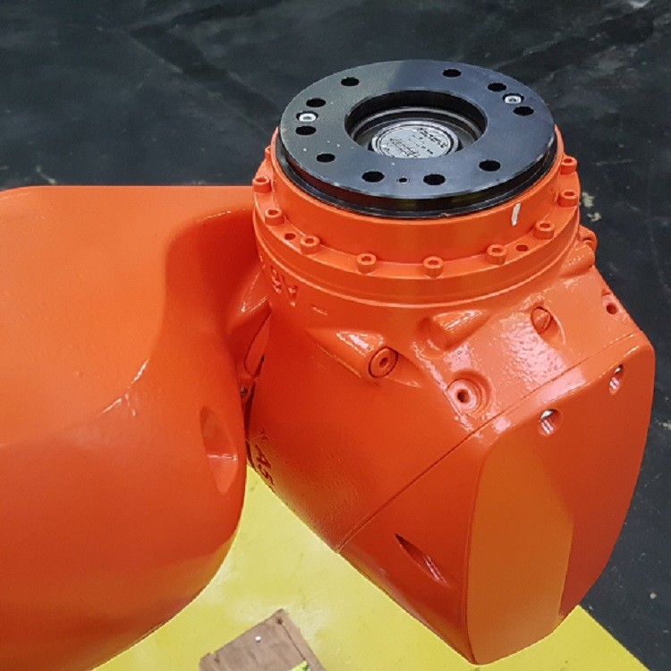 KUKA KR 70 R2100 Of 6 Axis Industrial Robot With KUKA KRC4 Cabinet For ...