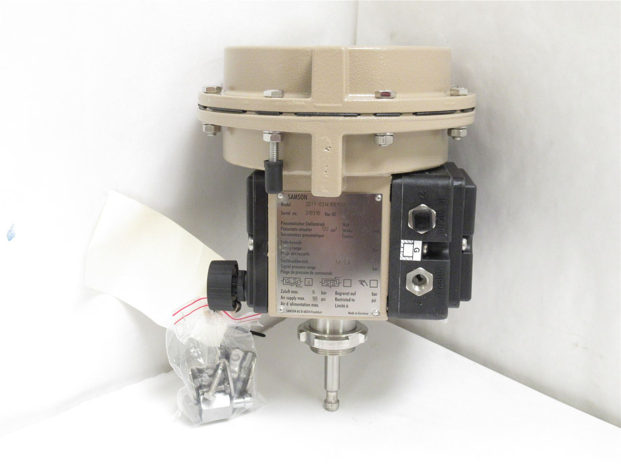 Samson 3277 Pneumatic Diaphragm Actuators With Chinese Globe Valves And ...