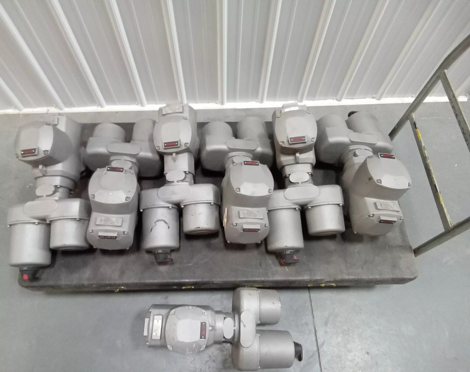 SA 07.2 - 16.2 Multi Turn Actuator With Integrated Control Unit By AUMA