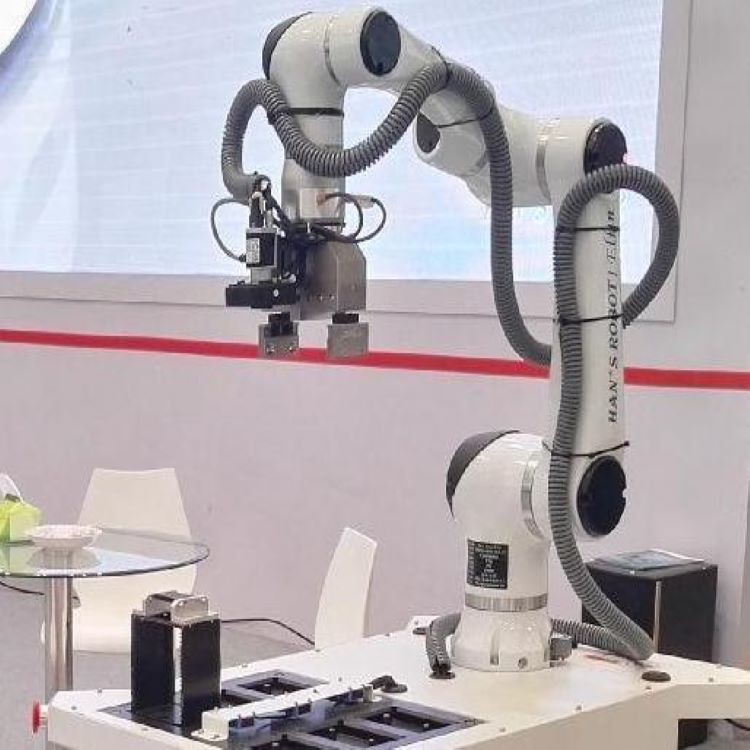 Industrial Collaborative Robot Arm 6 Axis Elfin E10 10kg For Polishing ...