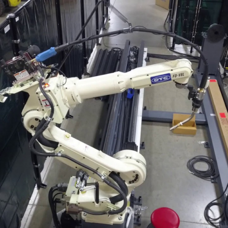 6 Axis Robotic Welding Arm FD-V8L Other ARC Welders DM500 Robot Welding ...