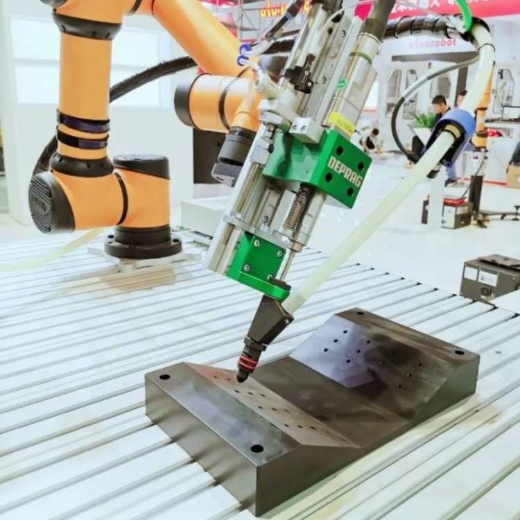 Cobot AUBO I16 6 Axis For Loading And Unloading As Collaborative Robot