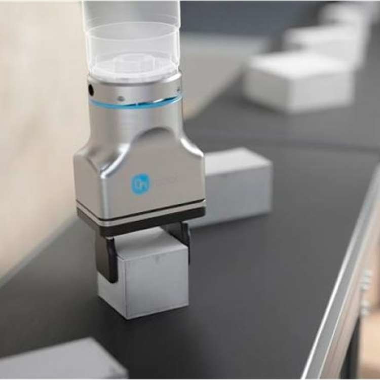 Robot Gripper 2FG7 With CNGBS Industrial Robotic Arm For Handling As Collaborative Robot