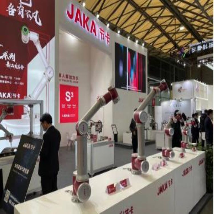 6 Axis Robotic Arm JAKA Zu 18 Cobot Robot Payload 18kg And For Pick And Place Robot As Cobot