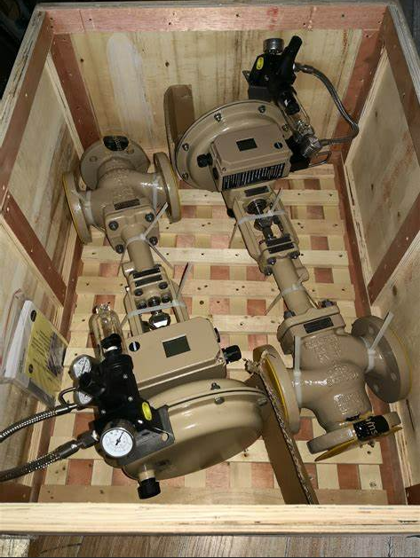 Samson Control Valves 3241 Globe Valve With 3277 Pneumatic Actuator And ...